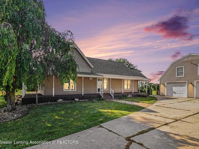 5490 W Howe Rd, DeWitt, MI 48820