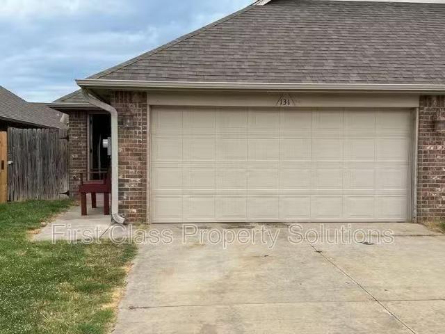 54914697 131 Ashley Dr