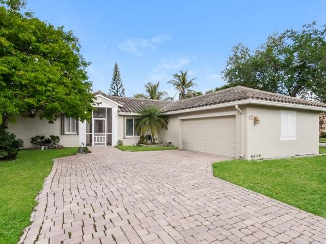 5491 NW 40th Ter, Coconut Creek, FL 33073