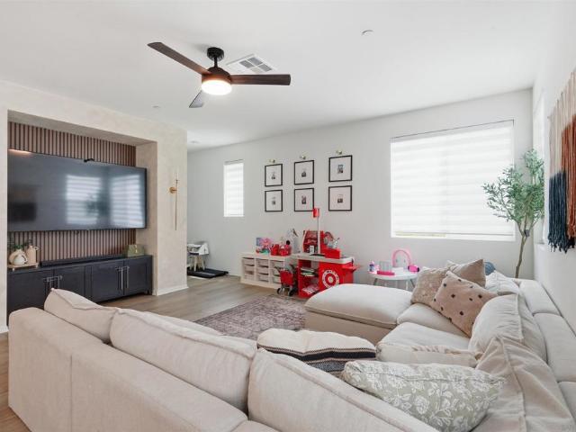 5491 seacliff pl 108