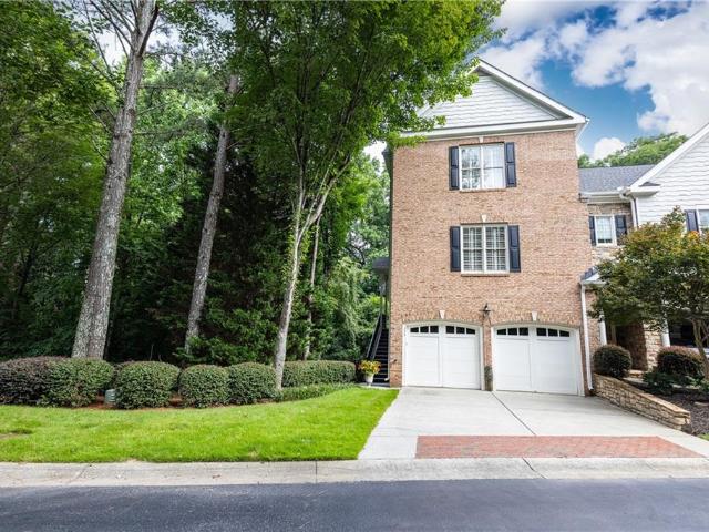5492 Glenridge Drive 524