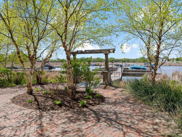 5492 Lost Lake Lane