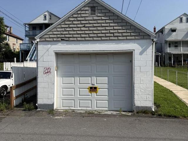 549 Chestnut Street