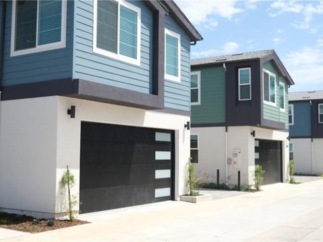 549 Bernard St, Costa Mesa, CA 92627