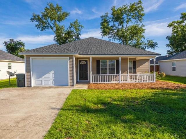 549 Bryson Cir, Hahira, GA 31632