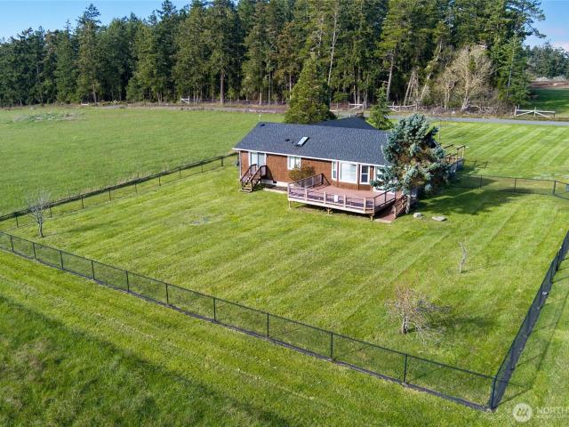 549 Davis Bay Road