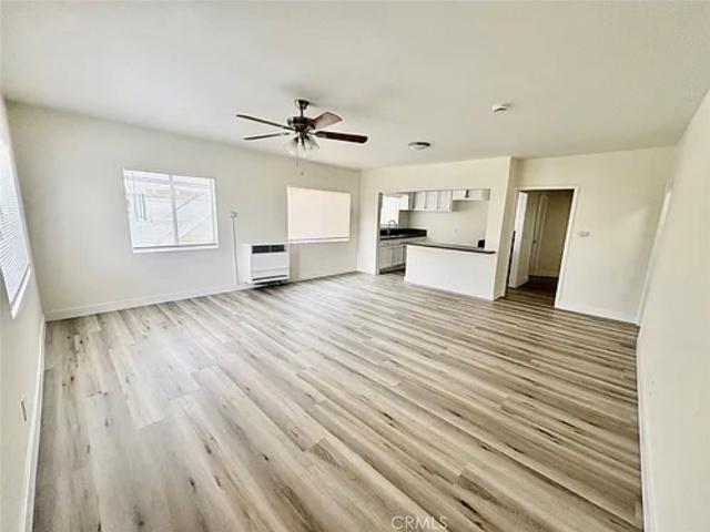 549 E 17th Street 551
