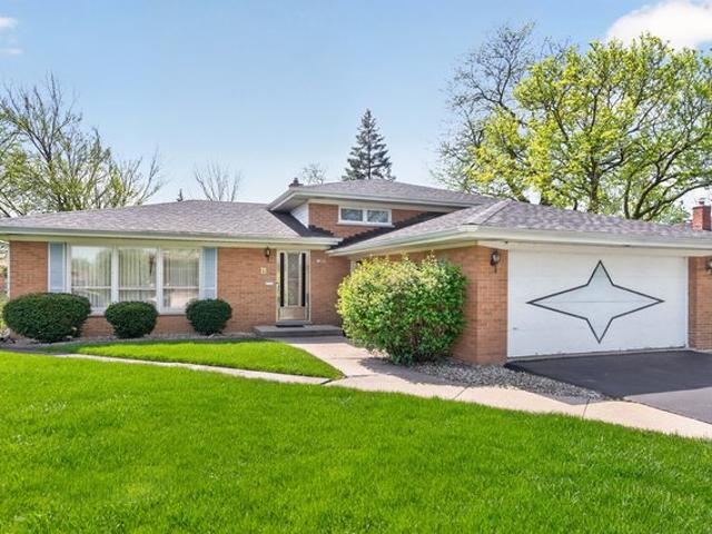 549 E 168th St, South Holland, IL 60473