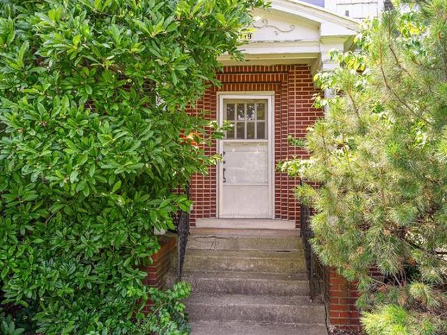549 E North Broadway St, Columbus, OH 43214