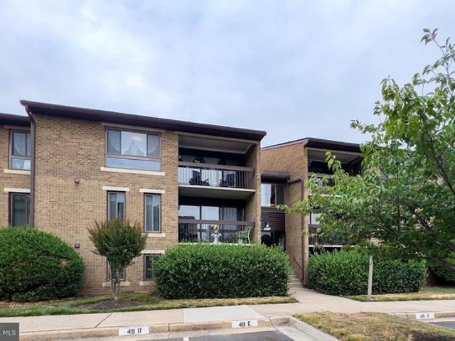 549 Florida Ave Apt 201, Herndon, VA 20170