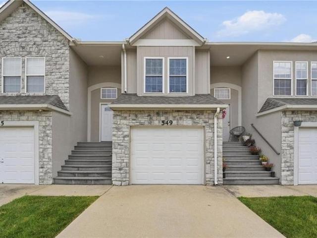 549 S Woodson Ln, Gardner, KS 66030