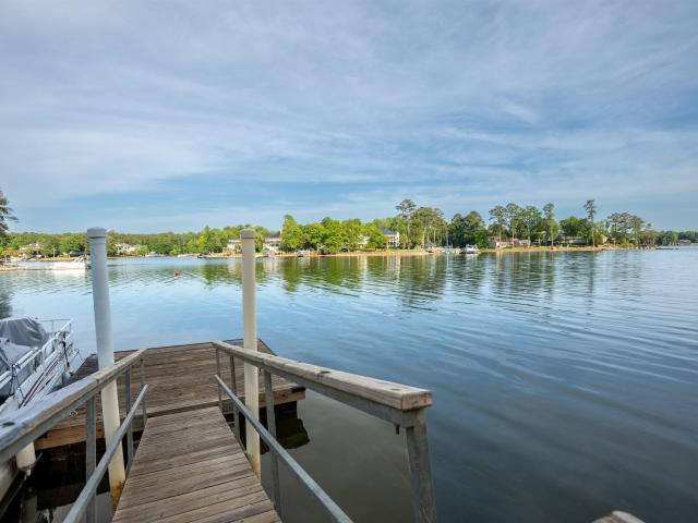 549 Shadowood Drive