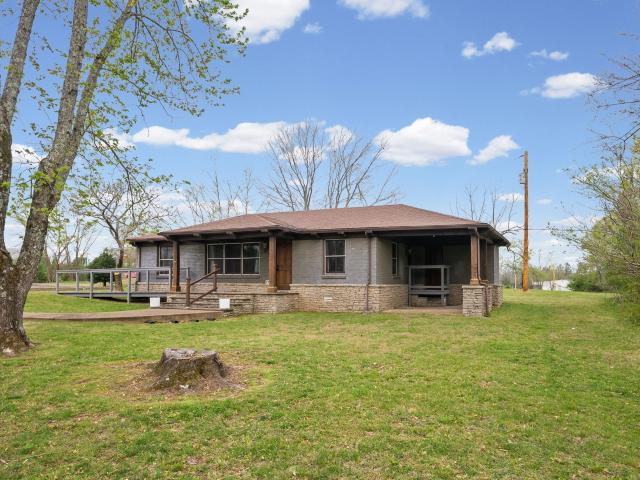 549 Swan Ave
