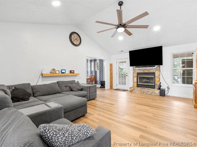 549 Woodberry Circle