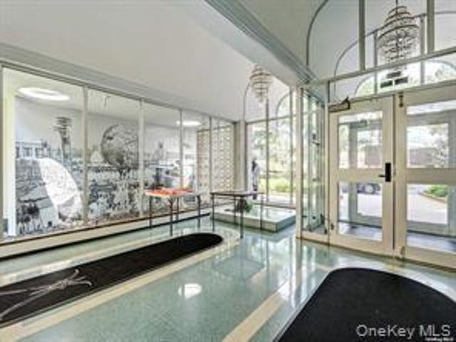 54 44 Little Neck Parkway 5U