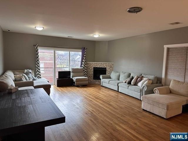 54 56 Oriental St, Newark, NJ 07104