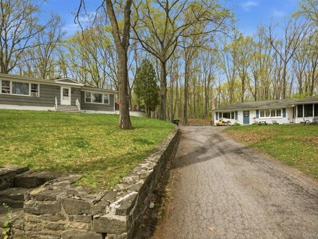 54 58 DE Liso Ln, Mahopac, NY 10541