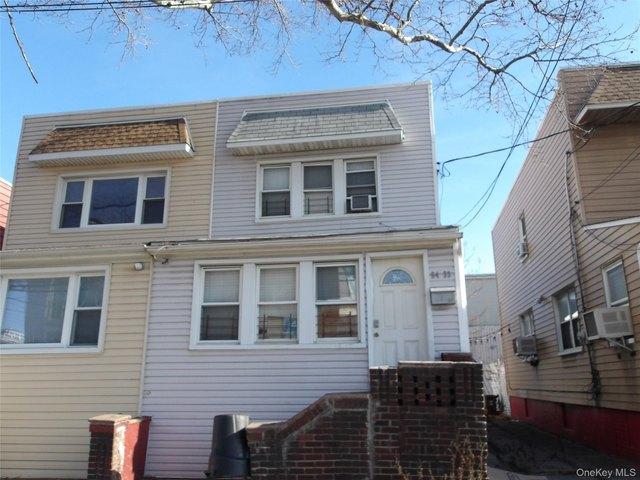 54 33 44th St, Maspeth, NY 11378