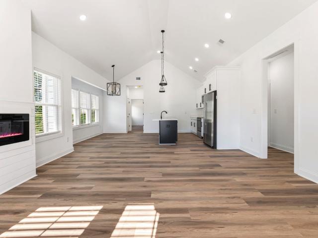 54 3rd Avenue