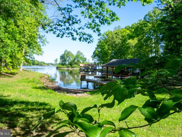 54 Tara Cir, Bumpass, VA 23024 | MLS #VALA2009