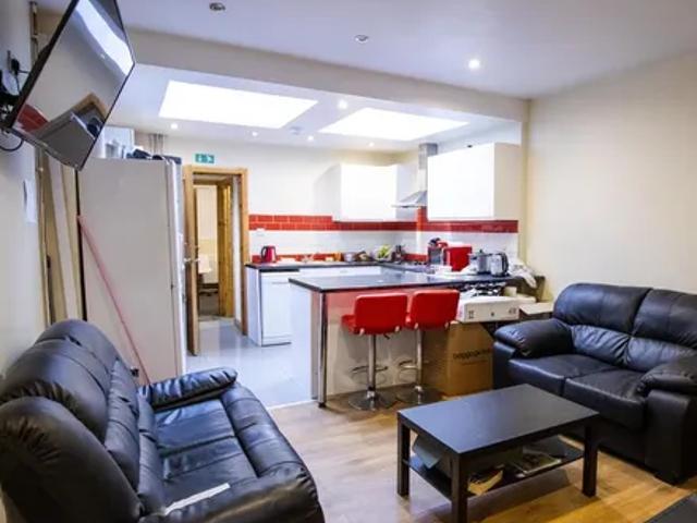 54 Tiverton Road, Metchley, B29 6BP, United Kingdom | 6 bed house for rent #167380087 | Rentberry