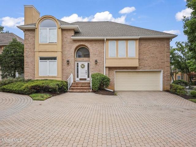 54 Torrey Pines Ct, Holmdel, NJ 07733