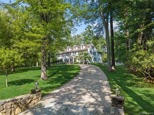 54 W Patent Rd, Bedford Hills, NY 10507