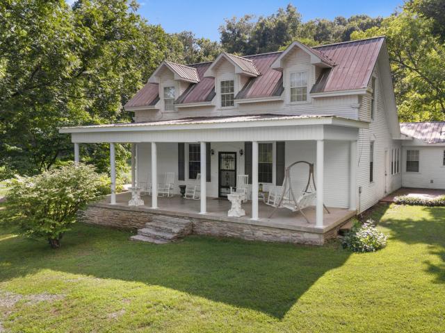 54 Warden Rd