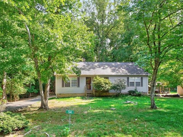 54 Woodlawn Dr, Palmyra, VA 22963
