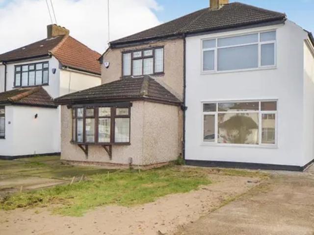 54 Wyncham Avenue, London, DA15 8ER, United Kingdom | 2 bed duplex for rent #139475874 | Rentberry