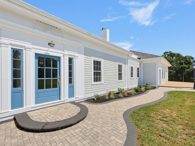 54 Arlington Drive