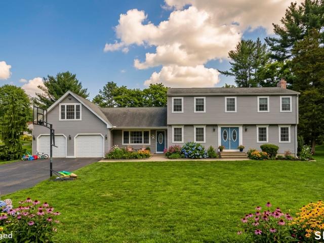 54 Bobolink Ln, Somers, CT 06071 | MLS #24168 | Compass