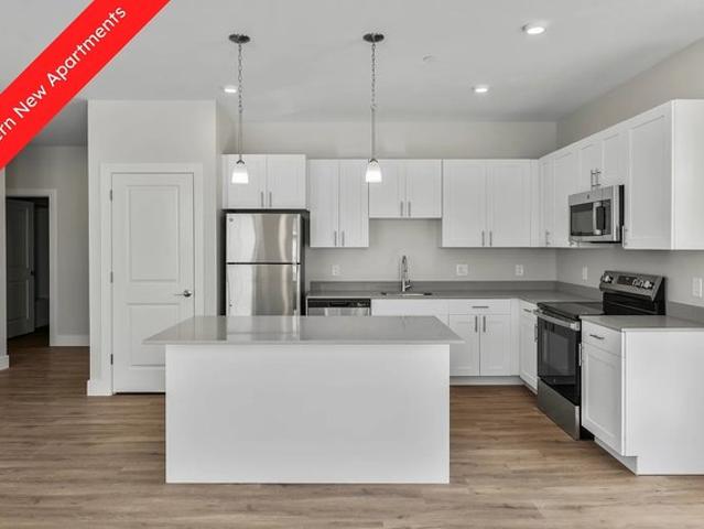 54 Bridle Path Cir, Randolph, MA 02368