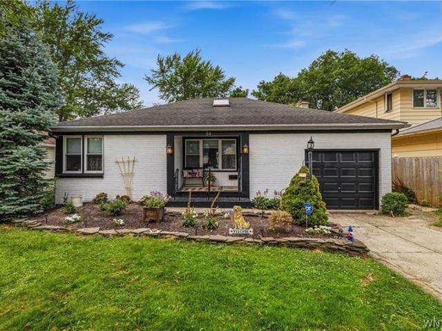 54 Canterbury Ct, Buffalo, NY 14226