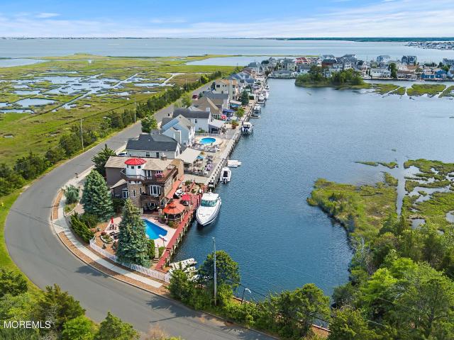 54 Cedar Island Drive