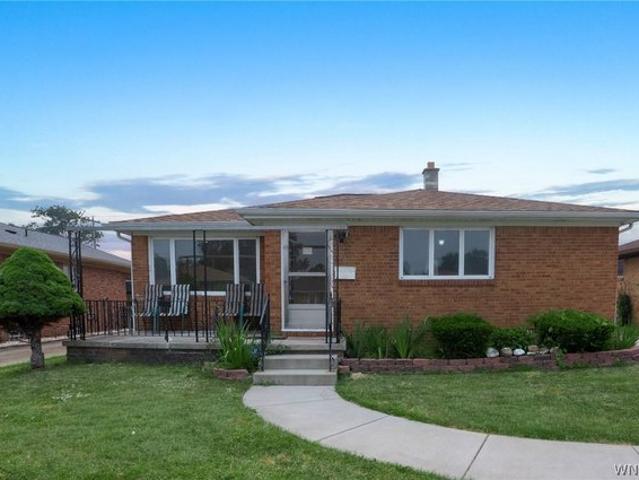 54 Ceil Dr, Buffalo, NY 14227