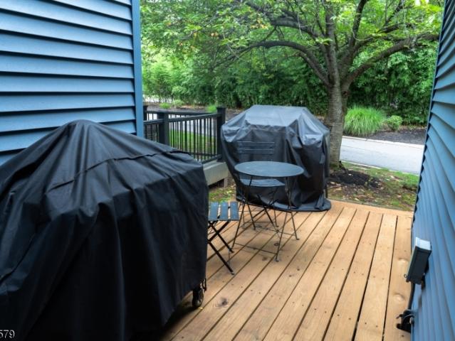 54 Cherrywood Dr
