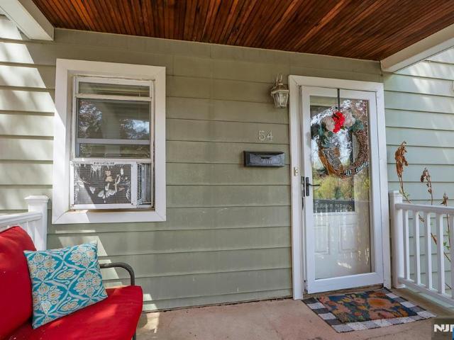 54 Chestnut Avenue