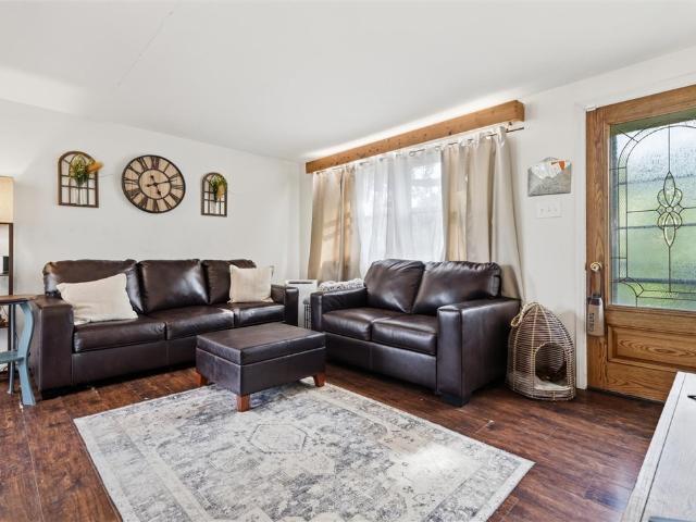54 Chestnut Ridge Rd