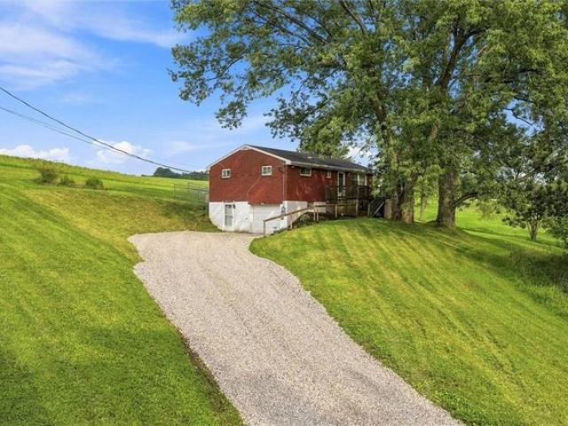 54 Chestnut Ridge Rd, Washington, PA 15301