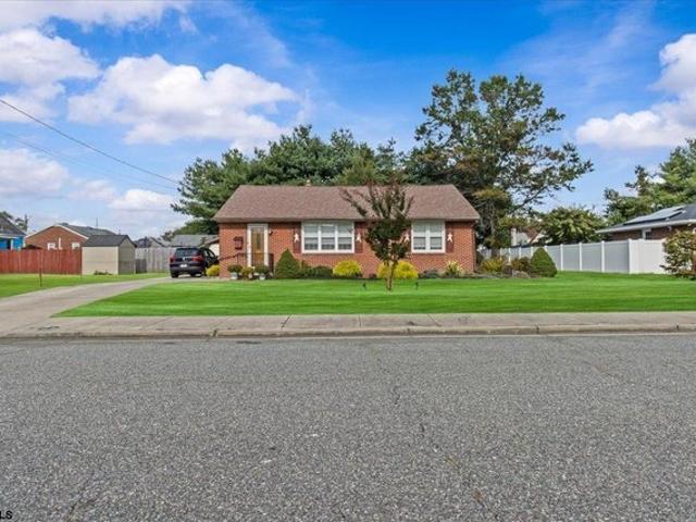 54 Christmas Ave, Carneys Point, NJ 08069