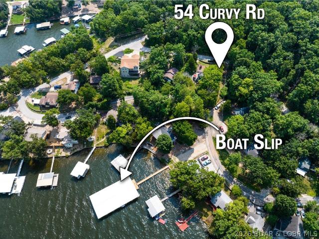 54 Curvy Road