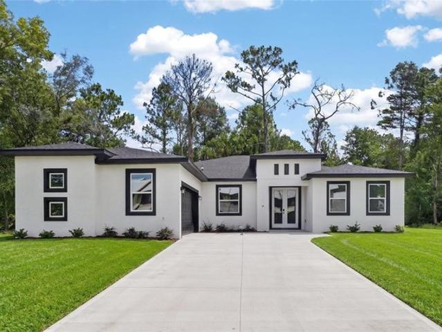54 Douglas St, Homosassa, FL 34446