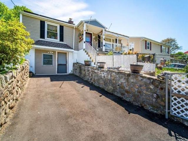 54 Dwight St, Waterbury, CT 06710