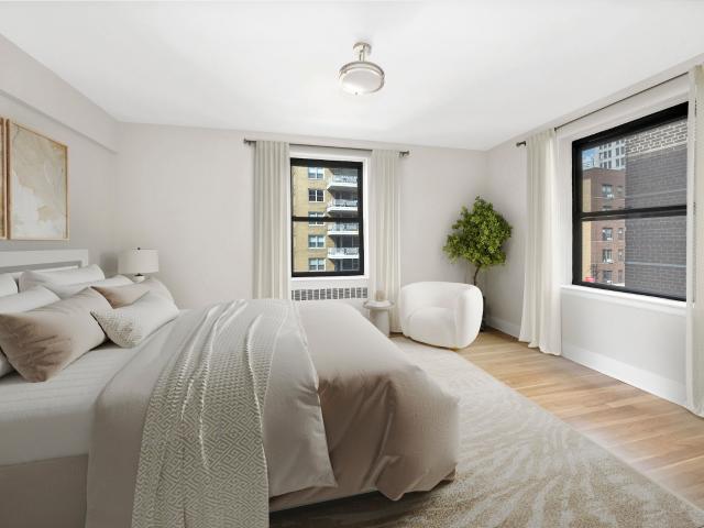 54 E 8TH Street 4J