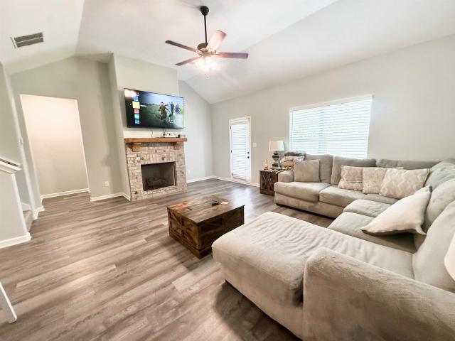 54 forsyth ln