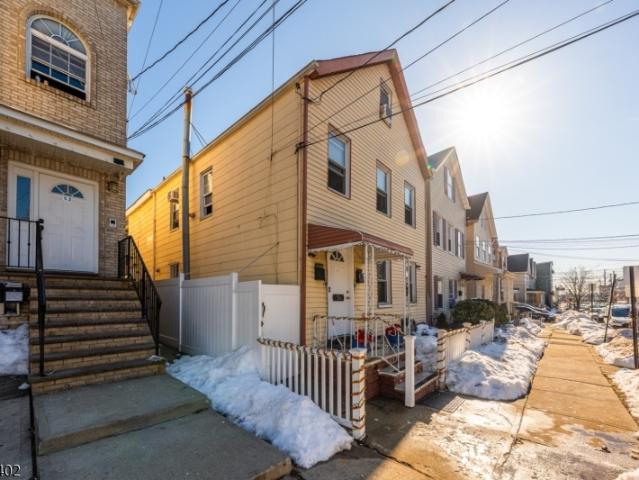 54 Florida St