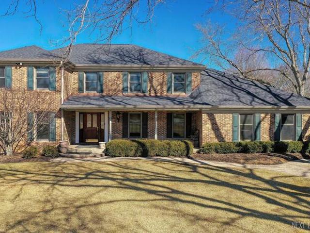 54 Flint Drive, Lake Barrington, IL 60010