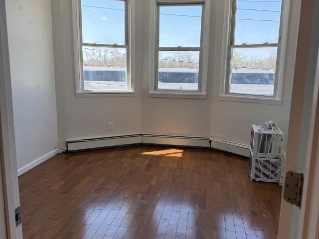 54 Gates Ave # 2