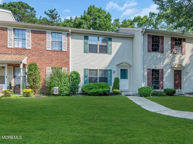 54 Greenwich Drive Unit 1704